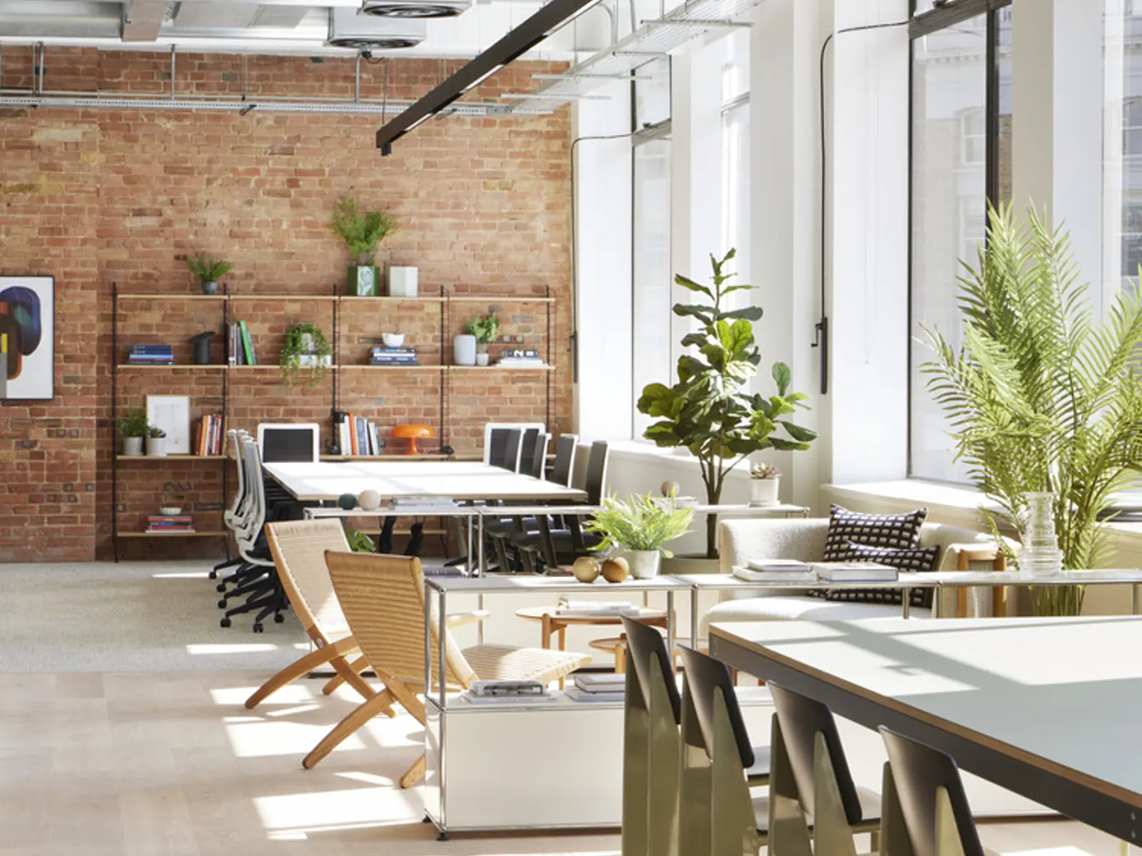 Take a Tour: Fora, Douglas House